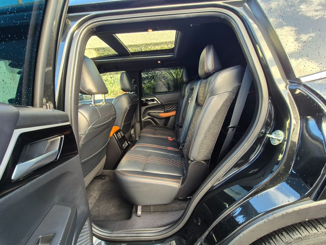 2023 Mitsubishi Outlander - Used Cars | Woodland Motor Co