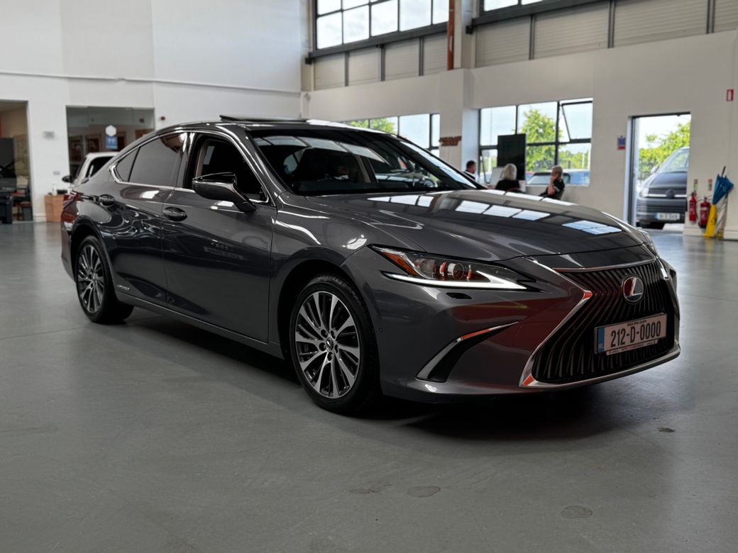 2021 Lexus ES 300h