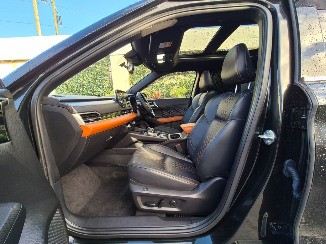 2023 Mitsubishi Outlander - Used Cars | Woodland Motor Co